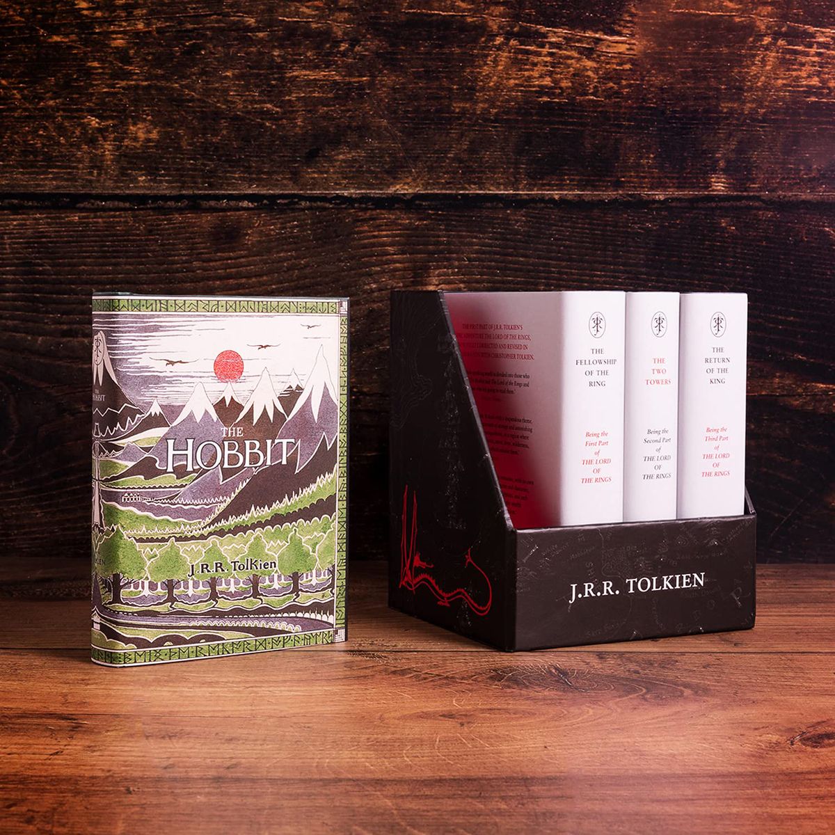 The Hobbit & The Lord of the Rings Gift Set: A Middle-earth Treasury ...
